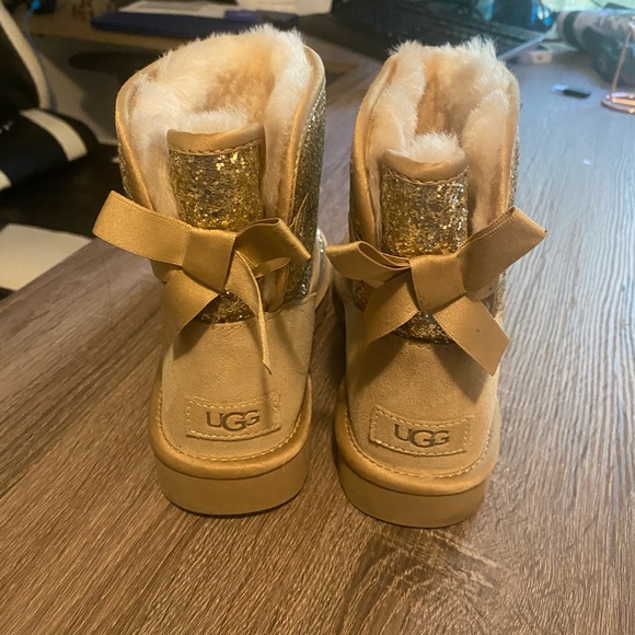 UGG | Shoes | Gold Sparkle Uggs Womens Size 7 | Poshmark